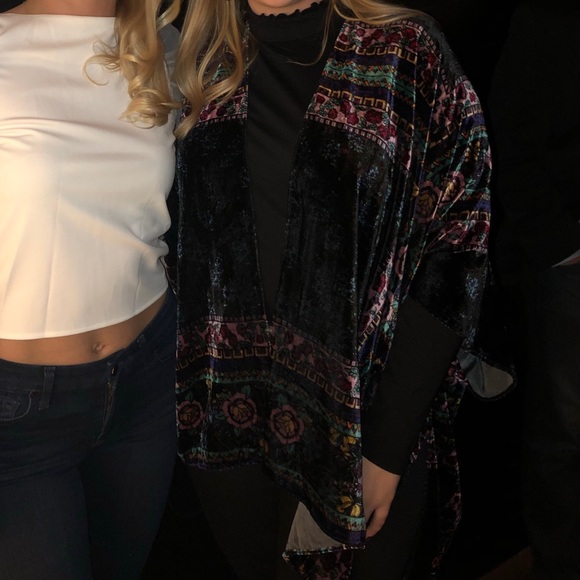 Anthropologie | Jackets & Coats | Anthropologie Akemi And Kin Velvet ...